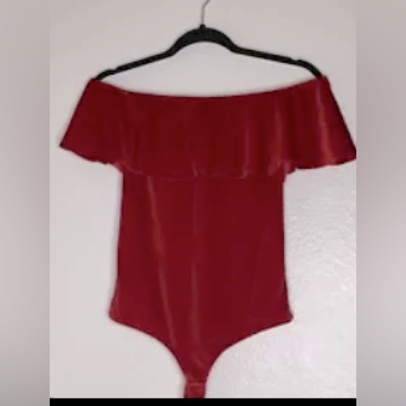 New York & Company | Tops | Red Velvet Bodysuit | Poshmark